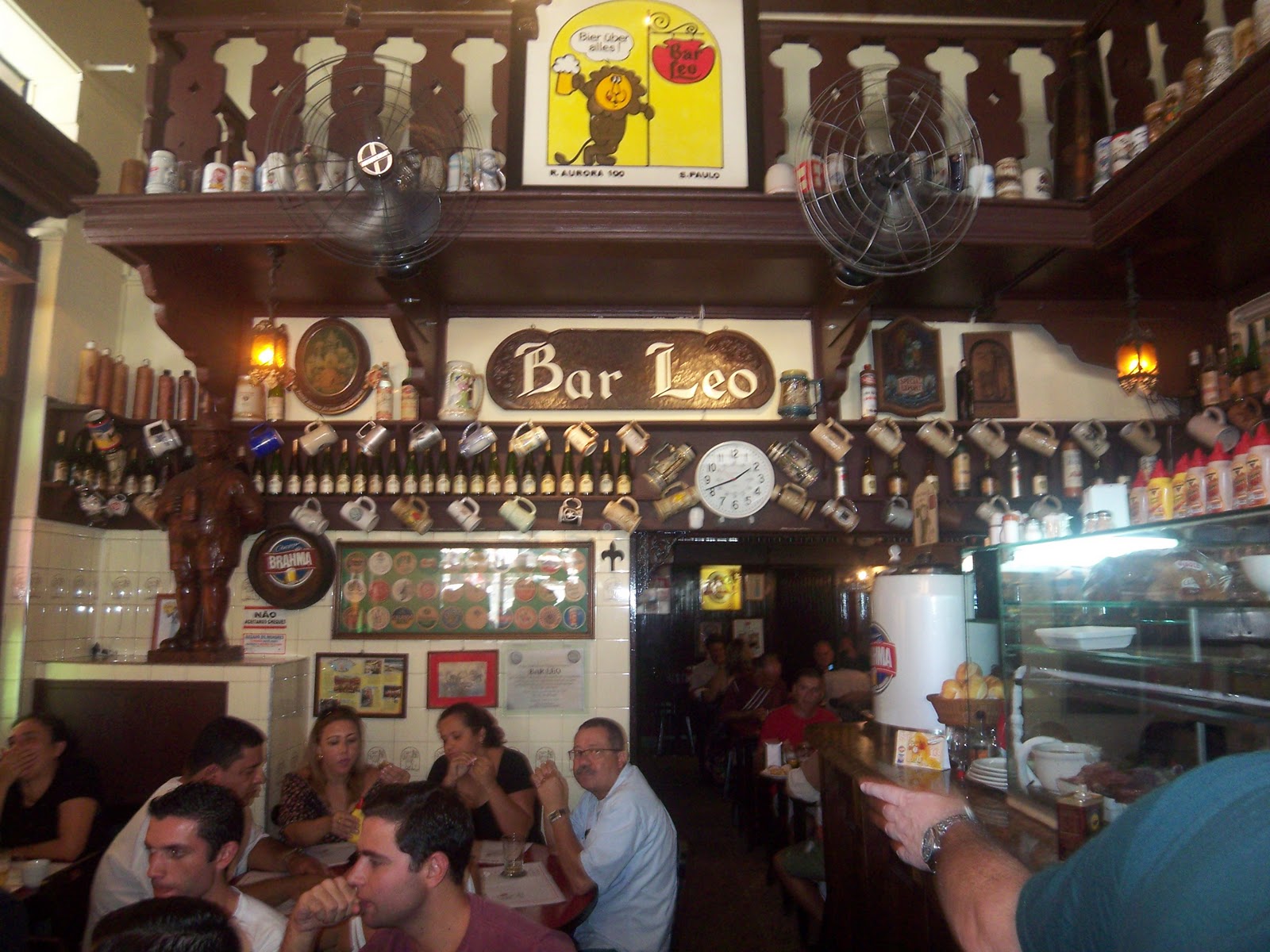 Baixo clero. Baixa gastronomia.: Bar Léo, o melhor chopp de São Paulo.