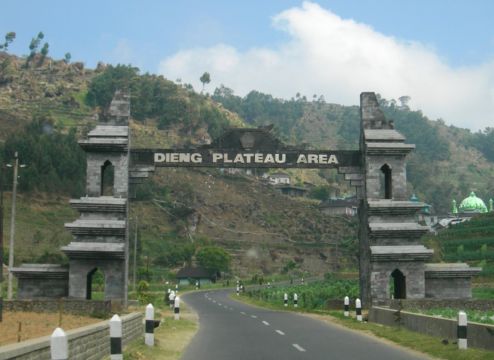 studytour at jogja & dieng: tentang dieng