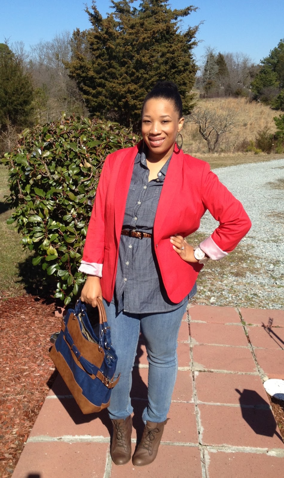 Ladi Like: Bright Blazer & Old Faithful (OOTD)