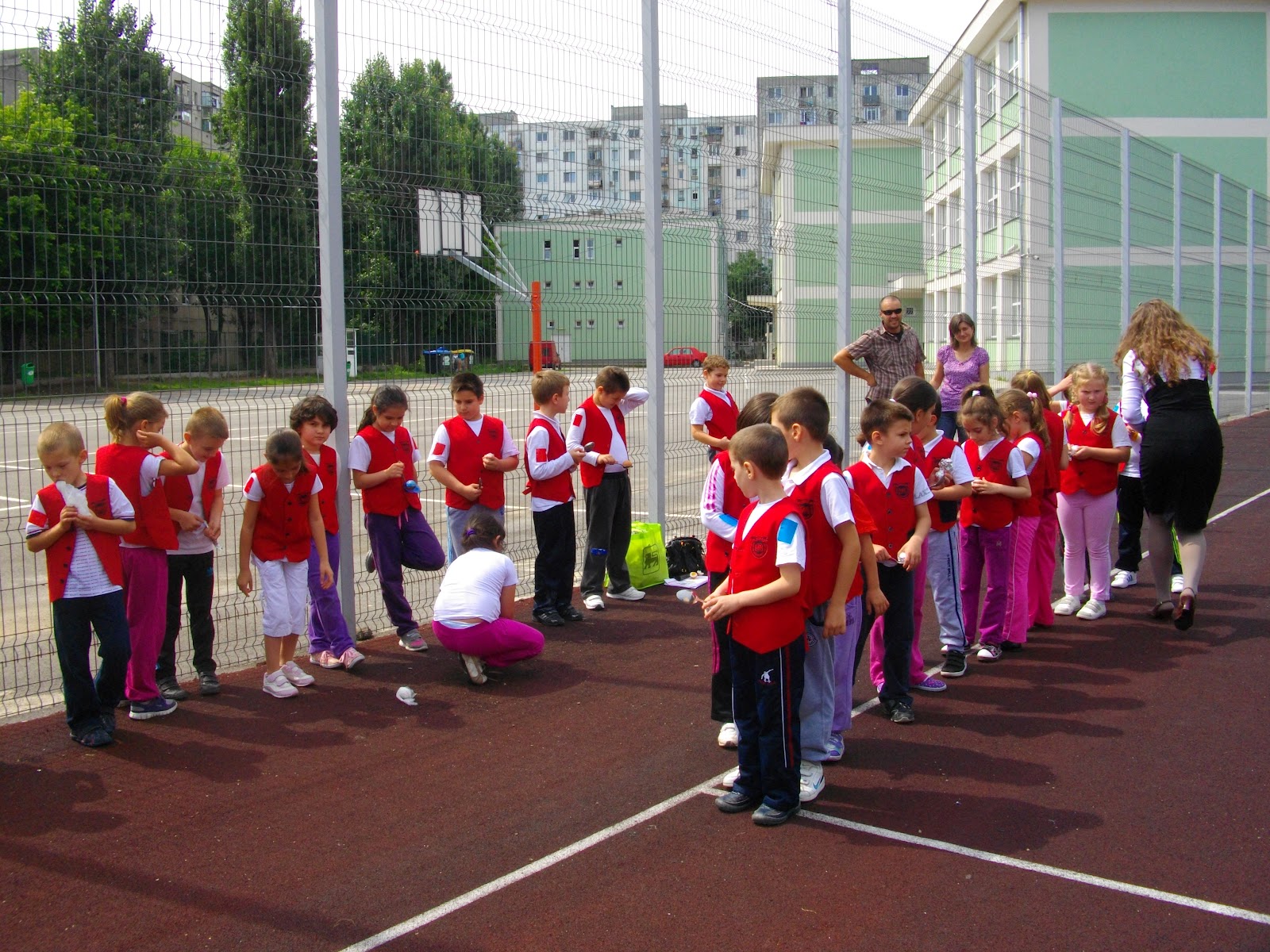 SHANA ALEXIA: 1 Iunie 2012 Clasa a-I-a C Scoala Nr. 165