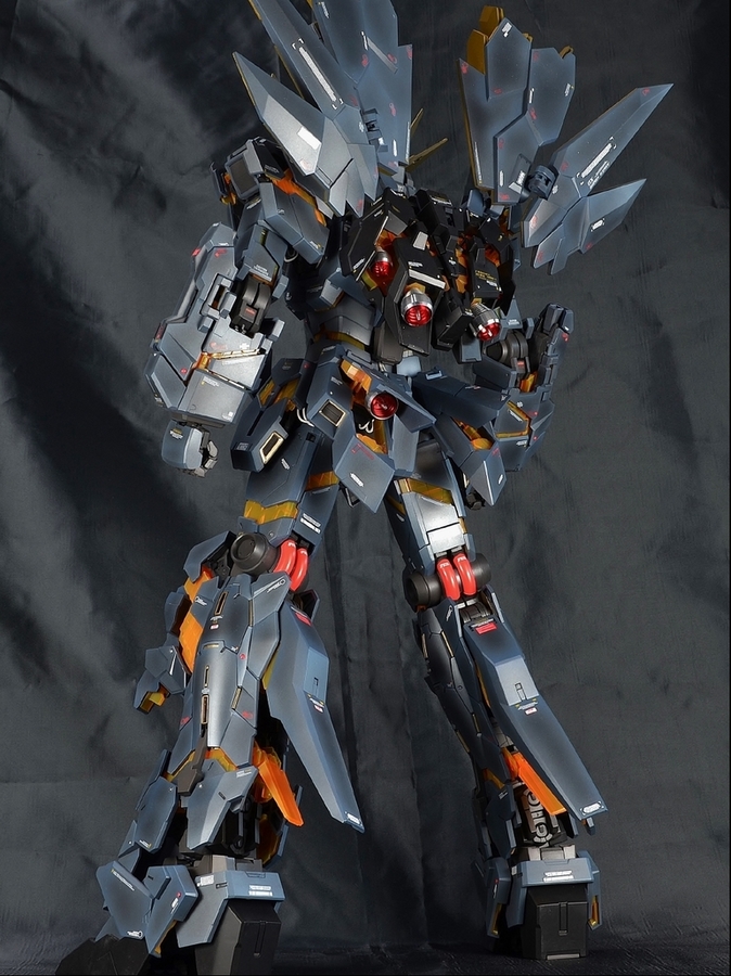 Painted Build: PG 1/60 Banshee Norn + LED