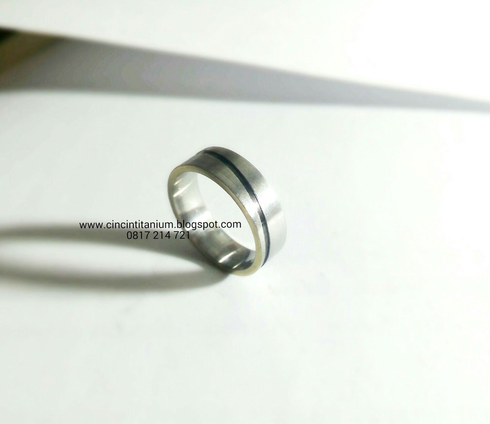 Cincin Titanium Online