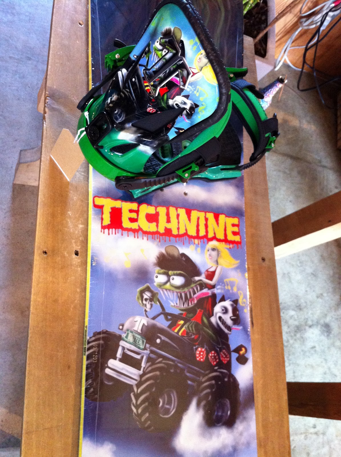 GOLGODA日記: ☆12-13 TECHNINE 期間限定 早期展示会-BOARD&BINDING編-☆