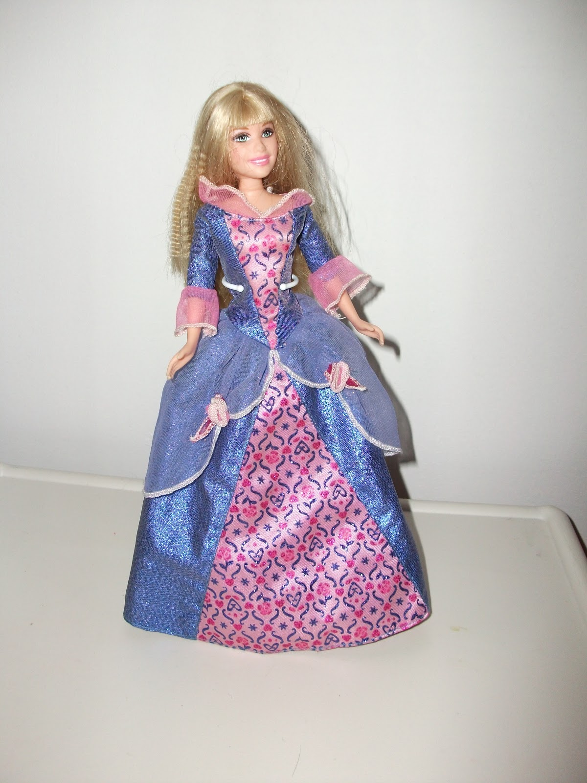 Barbie Fashion: COLLEZIONE BARBIE SERIE FASHION FEVER N. 10