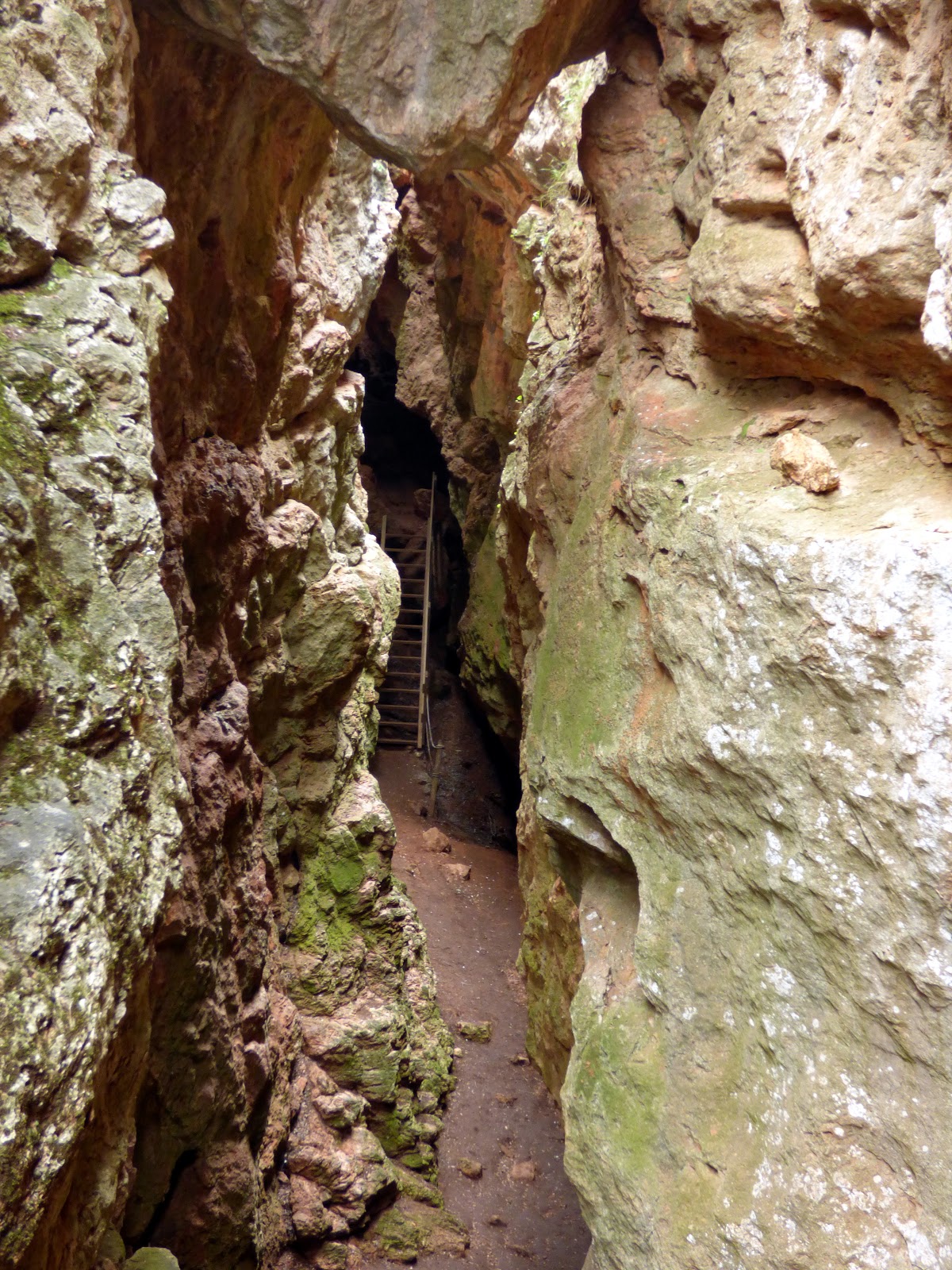 Anda con Tiocanya SenderismoAnda con Tiocanya: La Quebrada del Toro