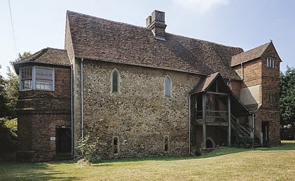 Pat Papertown 2: Knights Templar Manor House in Strood (Rochester), Kent
