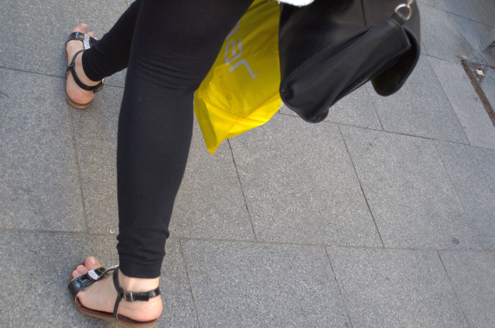 candid turkish girls feet: 2019-07-14