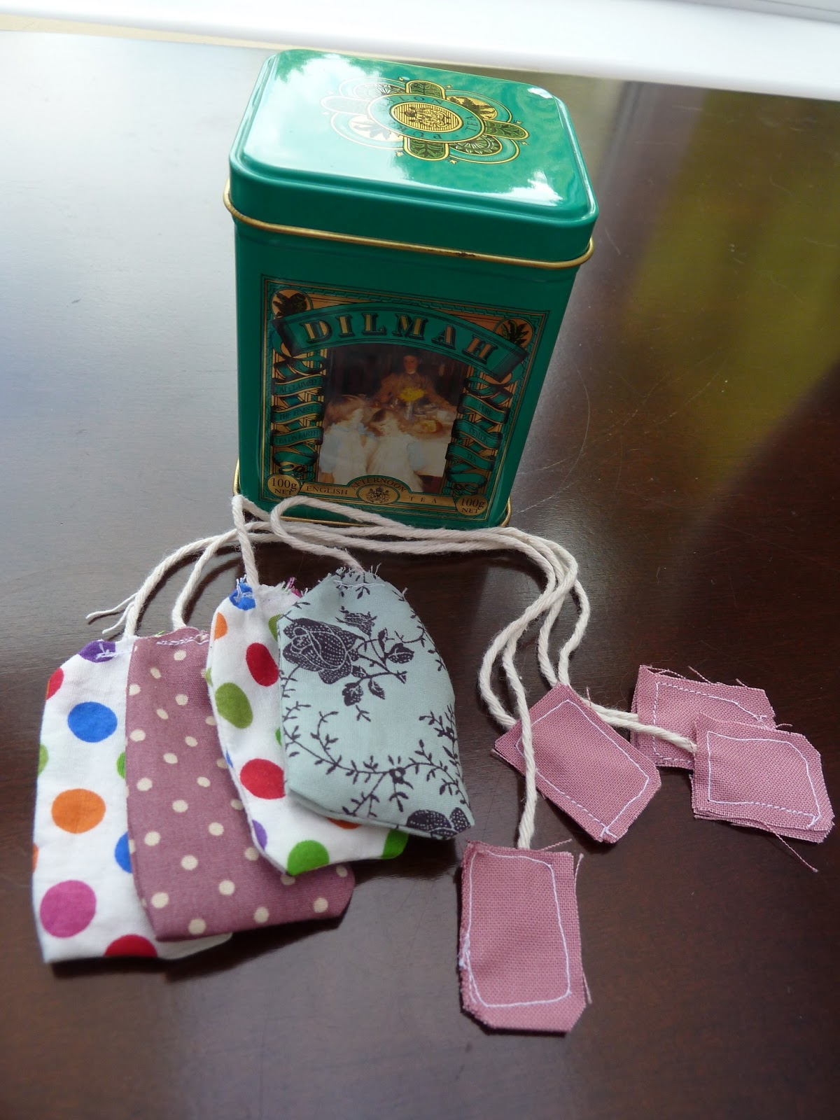 Calli's Crossing: DIY Fabric Tea Bags