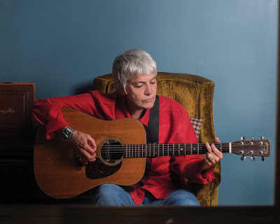 The Camel and the Scorpion: Strong Women Series #5: Cris Williamson