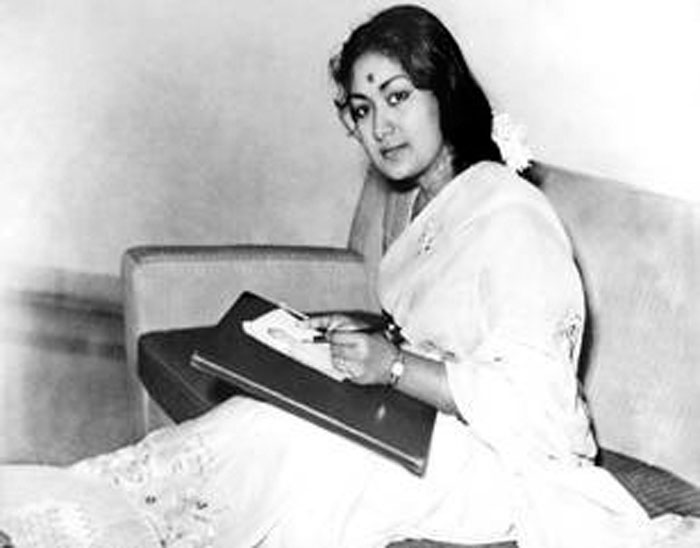 Mahanati Savitri Rare Large Photo Collection set-3 | MyTopGallery ...