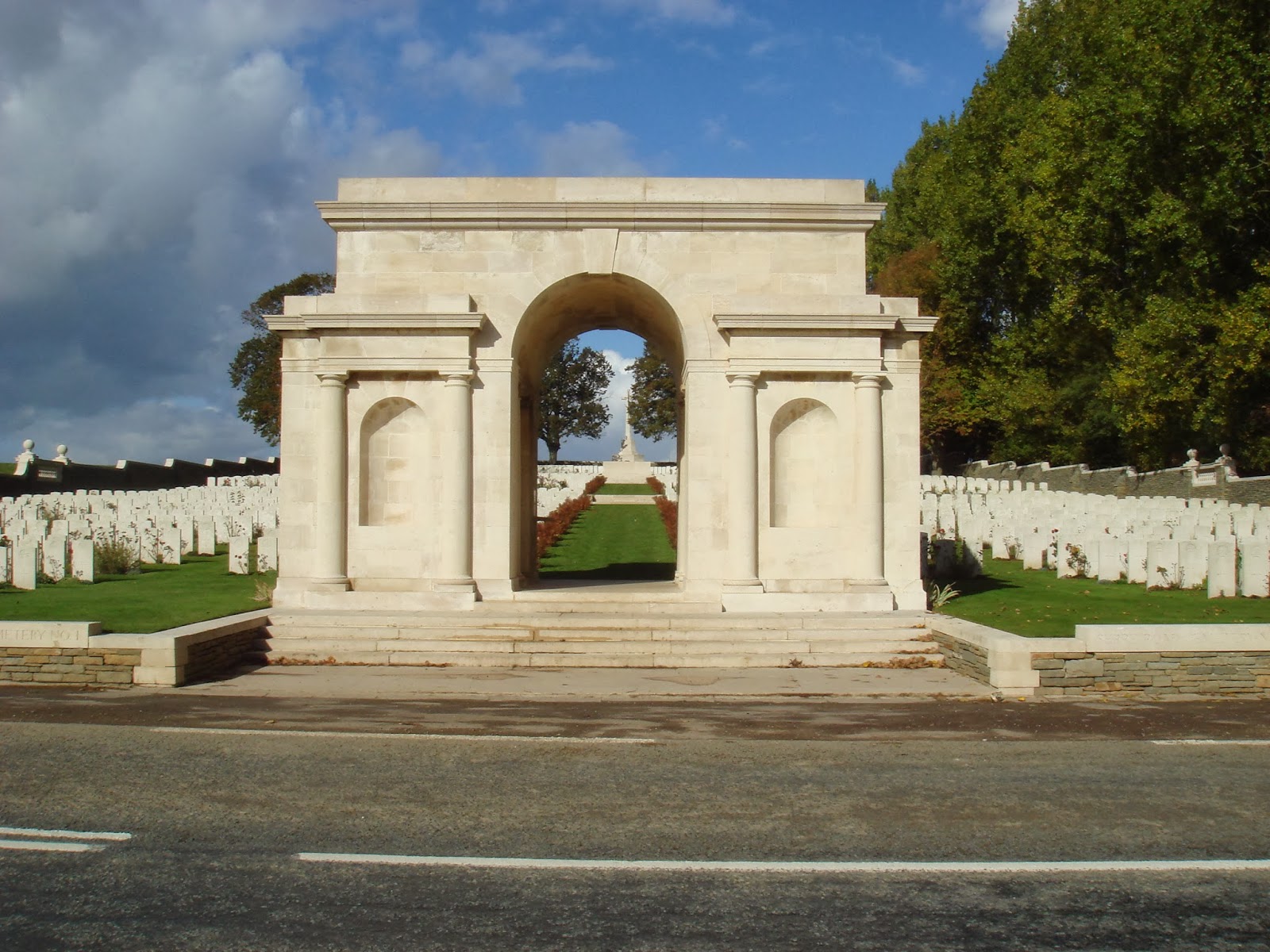 ww1-battlefields-and-beyond: Serre Road No 1 Cemetery, Somme, France