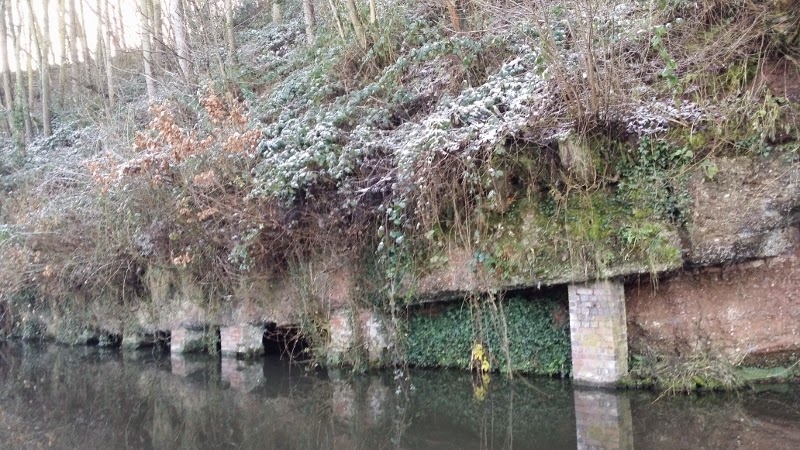 Lucy's Wednesday walks: Kinver walks: a snowy Hyde lock and Canal