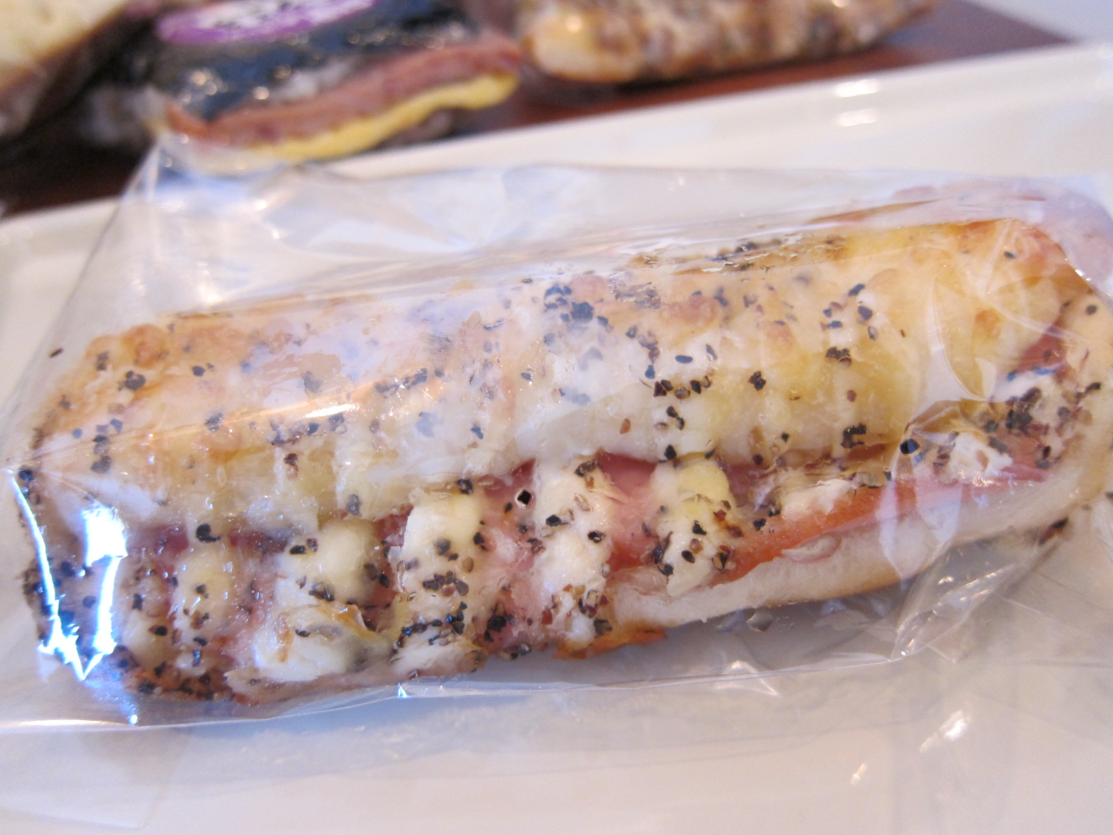 MIYAKO OKINAWA DAY 2 - SUNAYAMA BEACH / LUCY LOVES TO EAT