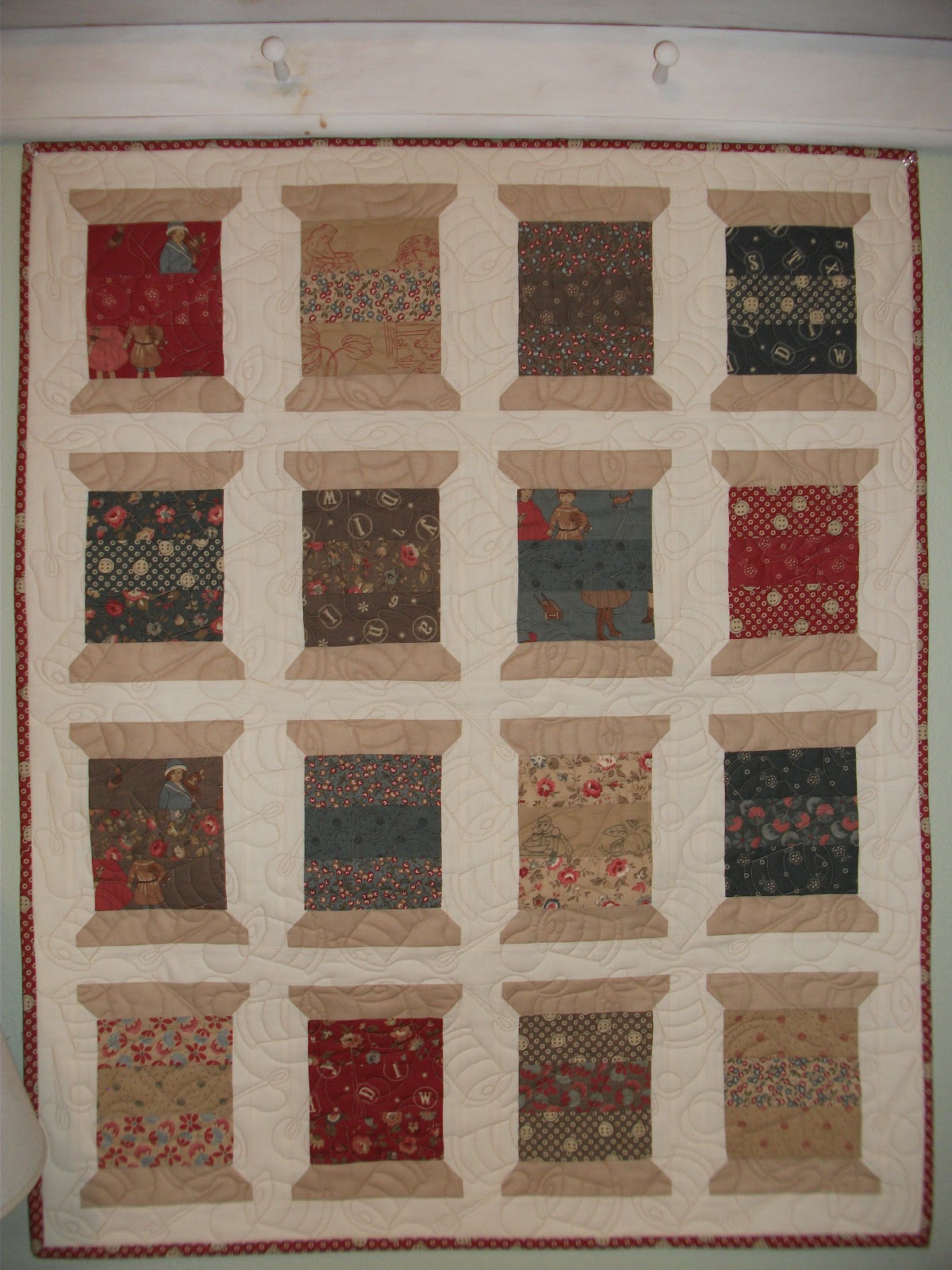 Cozy Little Quilts: Petite Odile Spools quilt a Finish ......