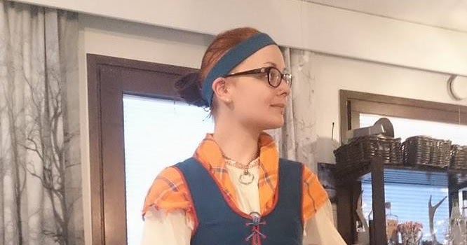 Vaihtoehtointiaani: Minä pyy pesätön lintu, korvess’ on minun kotini