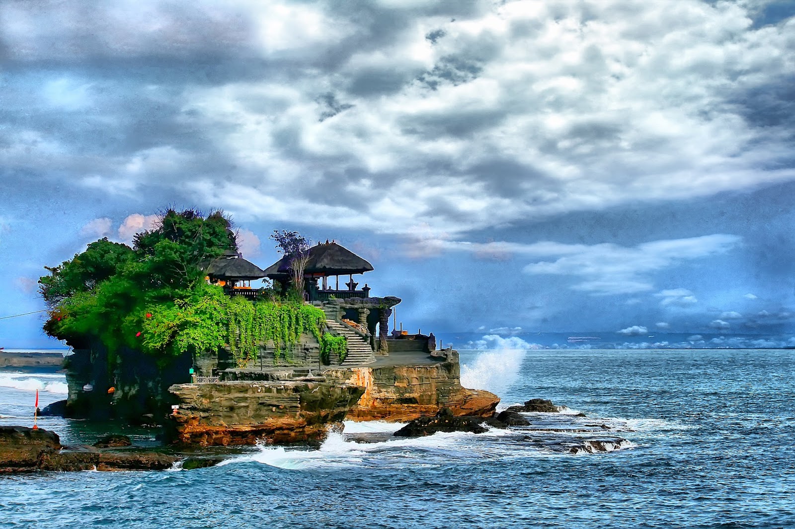 Tanah Lot Temple, Bali, Indonesia | Feel in Bali