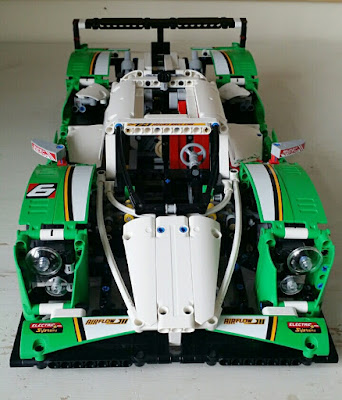 REVIEW: LEGO Technic 24 Hours Race Car #42039 | The Test Pit