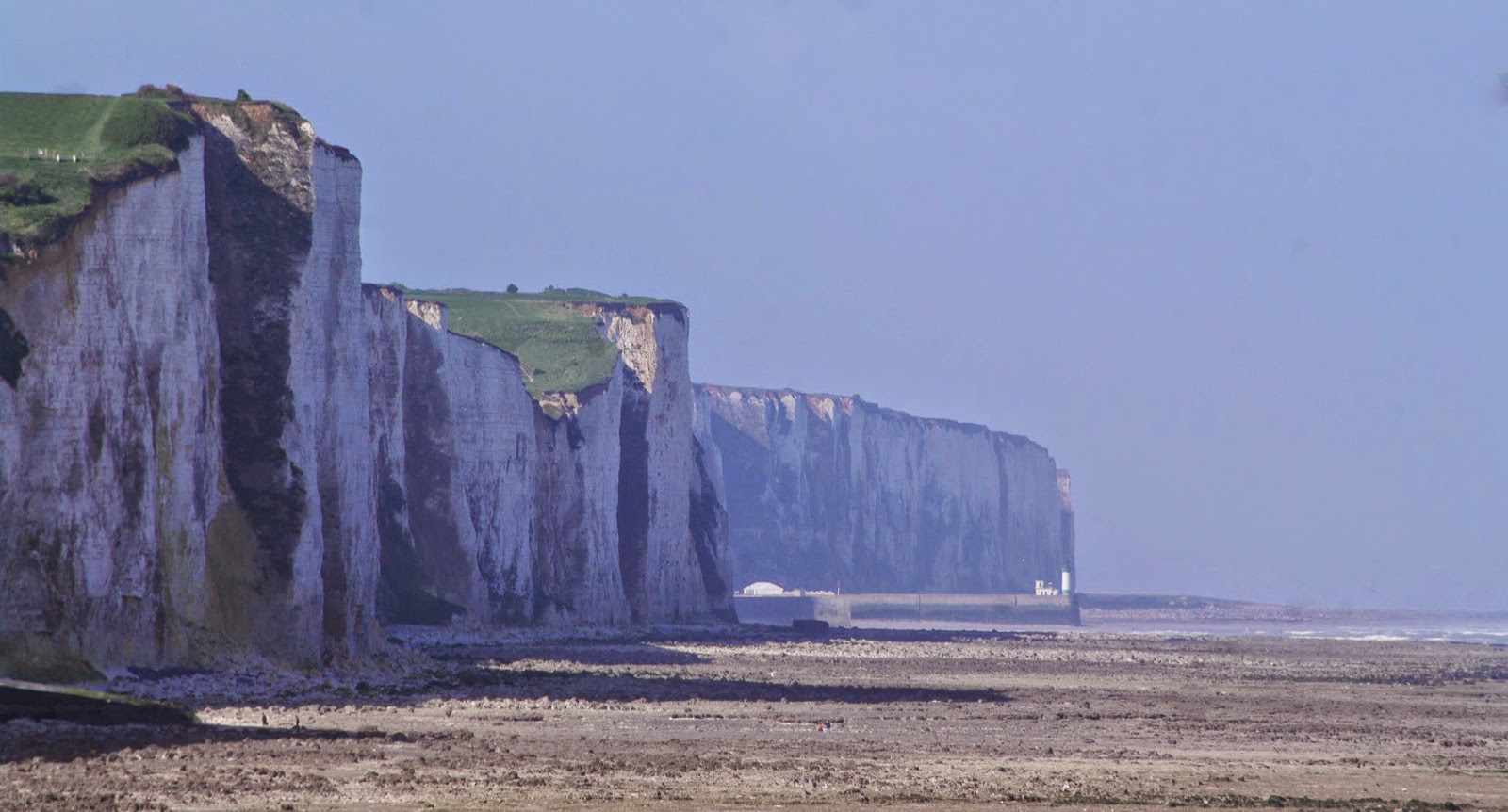 Images de France.: La PICARDIE: les falaises d'AULT - Somme.