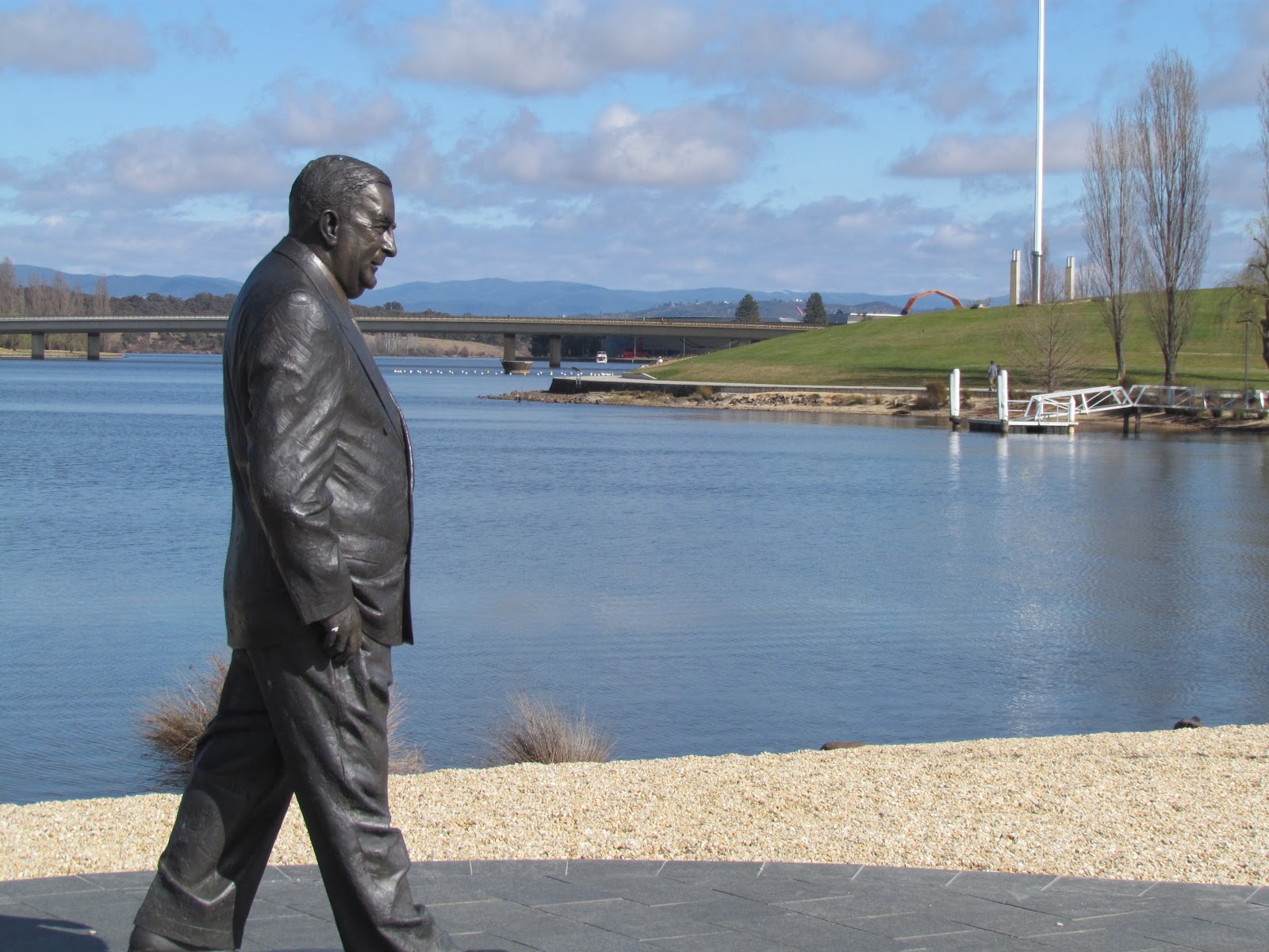 Canberra's National Triangle: walking, cycling, running, kayaking