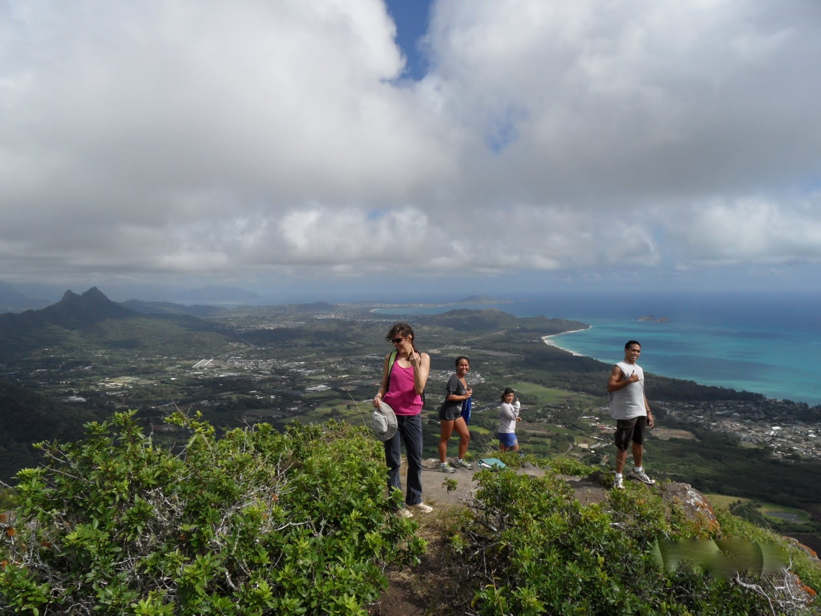 Na Ala Hauoli: Kaluanui (Mariners Ridge) to Kuliouou