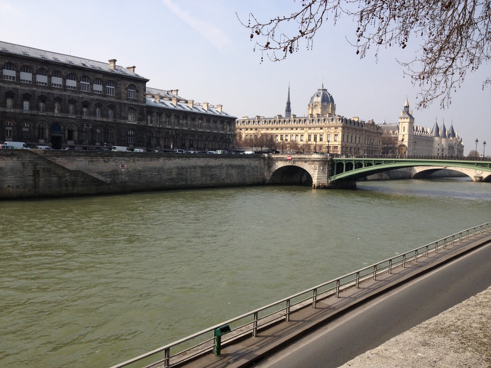 Kathryn Maria: July 2013