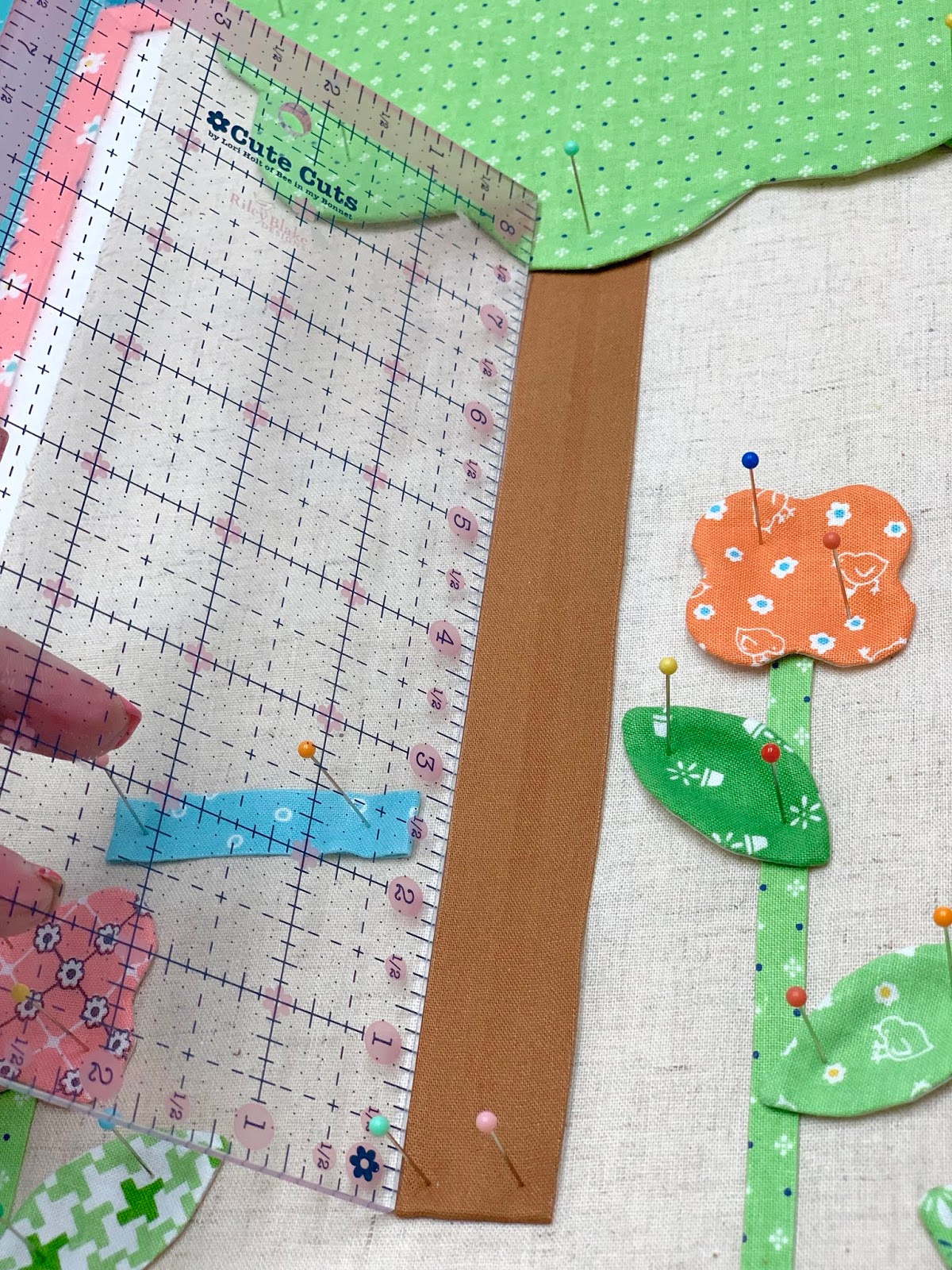 Bee In My Bonnet: Farm Sweet Farm Sew Along - Week Four - Trees Block!!