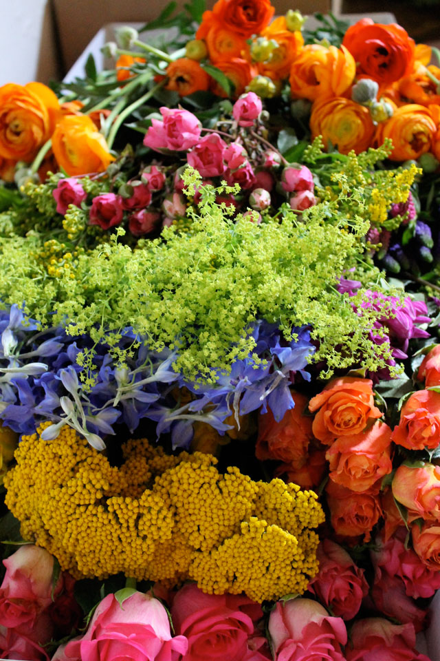 Floral Friday - Flowers everywhere! | Lotts and Lots | Making the ...