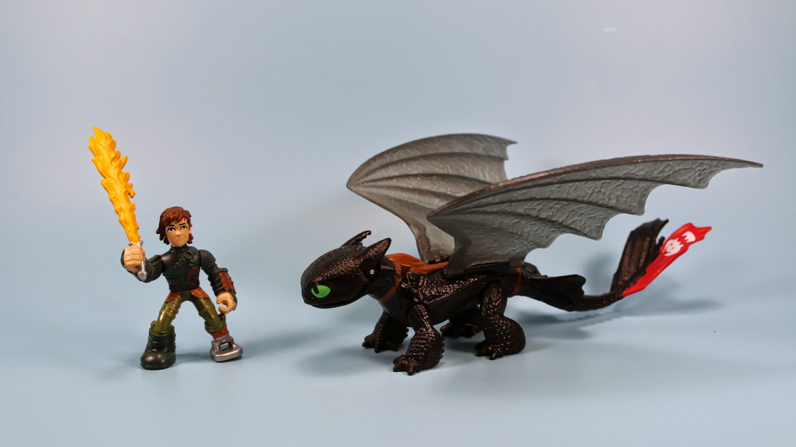 The Toy Museum: Dreamworks Dragons - Dragon Riders Hiccup & Toothless