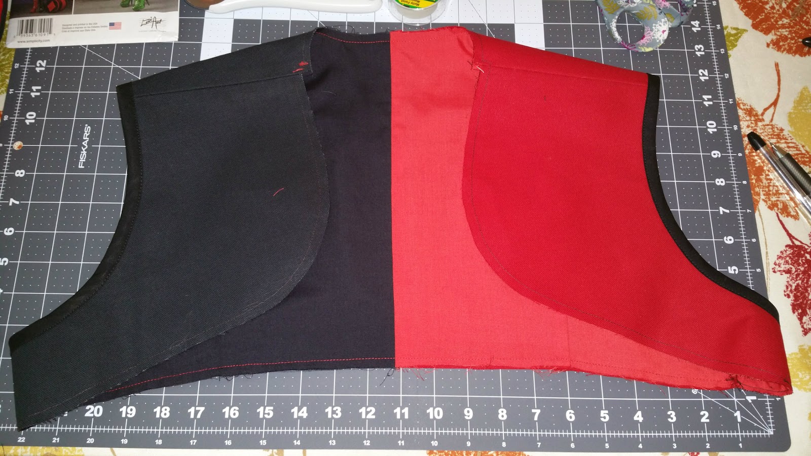 Danielle Sews: Simplicity 1091 - Harley Quinn Shrug