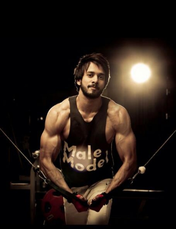 Tamil Actors Unseen Photoshoot Stills: 8 Pack Stills Of Actor Bharath