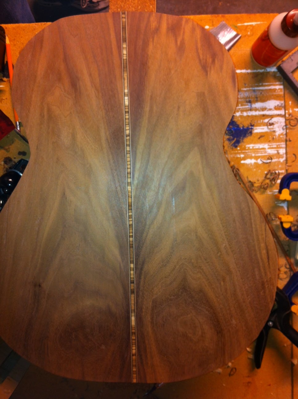 Making an acoustic guitar: Back Spine Inlay