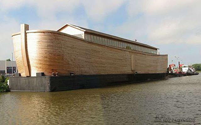 Foto Noah's Ark Replika Kapal Nabi Nuh di Belanda - Laurencius