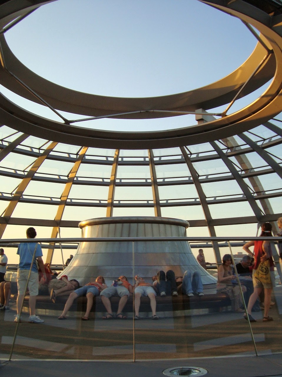 VIAJES EN LA MOCHILA: 116.- LA CÚPULA DEL REICHSTAG (BERLÍN, ALEMANIA)