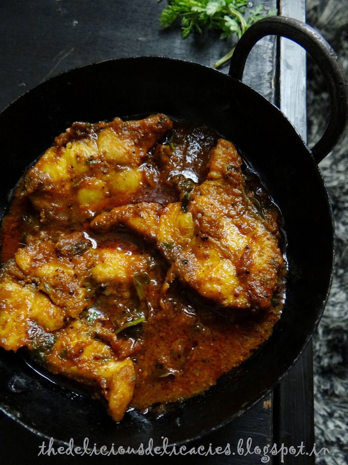 Come to My Kitchen: Chepa Iguru ~ Andhra Fish Curry