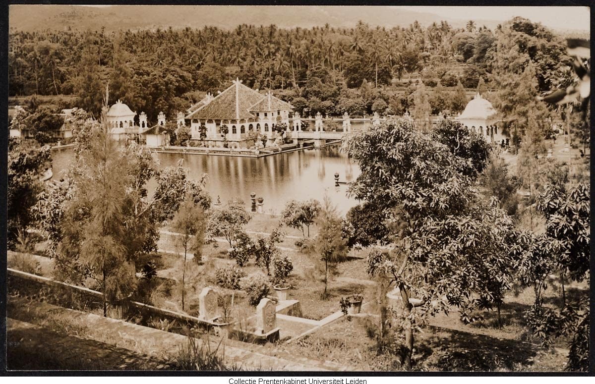 Foto Bali Tempo Dulu dan Sekarang - GusTack Bali