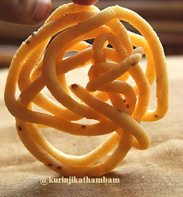 Parboiled Rice Murukku / Pulungal Arisi Murukku with Ulunthu and ...
