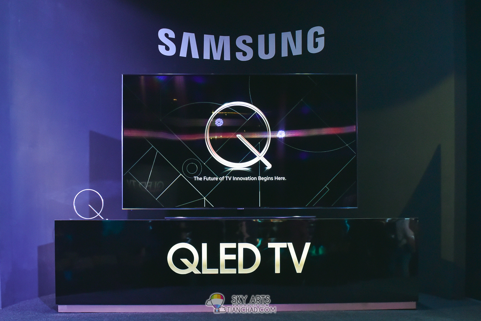 Samsung 2018 QLED TV - New Era TV for Modern Home