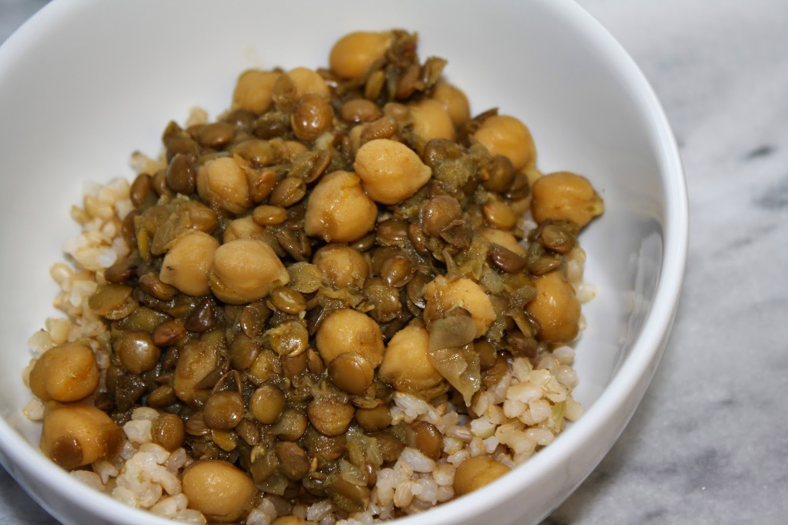 Cammy's Kitchen: Curried Lentils and Chickpeas