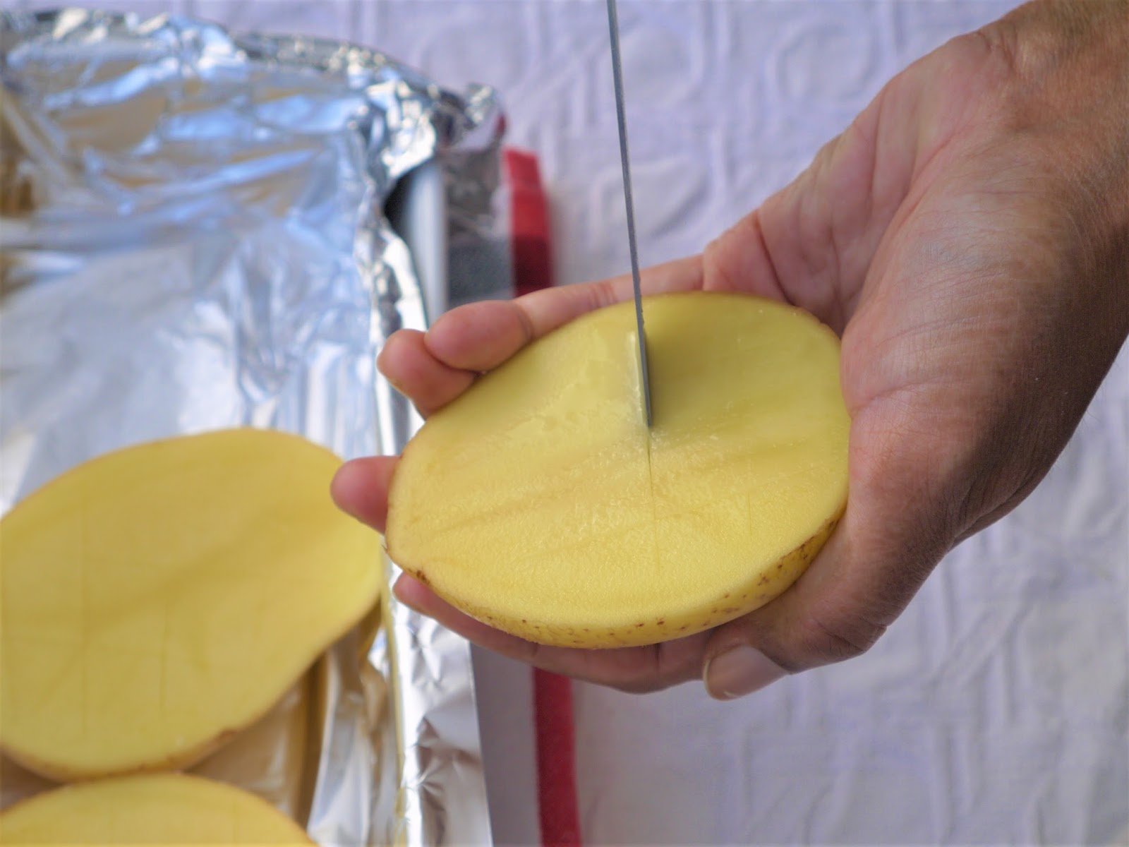 This Muslim Girl Bakes: Criss-Cross Potatoes.
