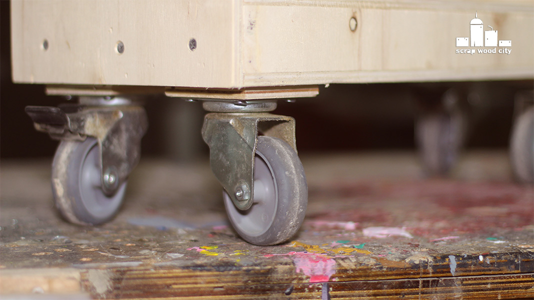 scrap wood city: How to make a DIY painter's rolling cart