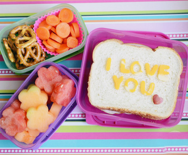 Crafty Texas Girls: "Fancy Lunches" for Kids (fake it til you make it!)