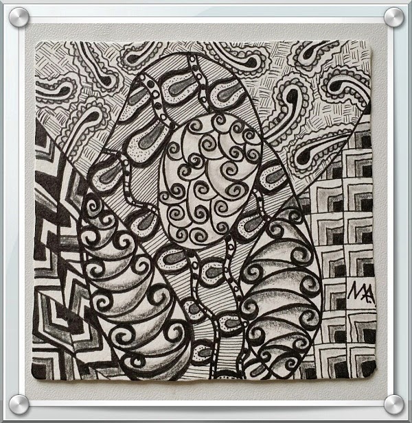 Tickled To Tangle: April 2014