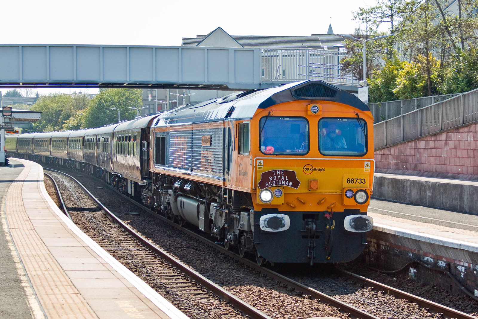 47s and other Classic Power at Southampton: GBRf operated Royal ...