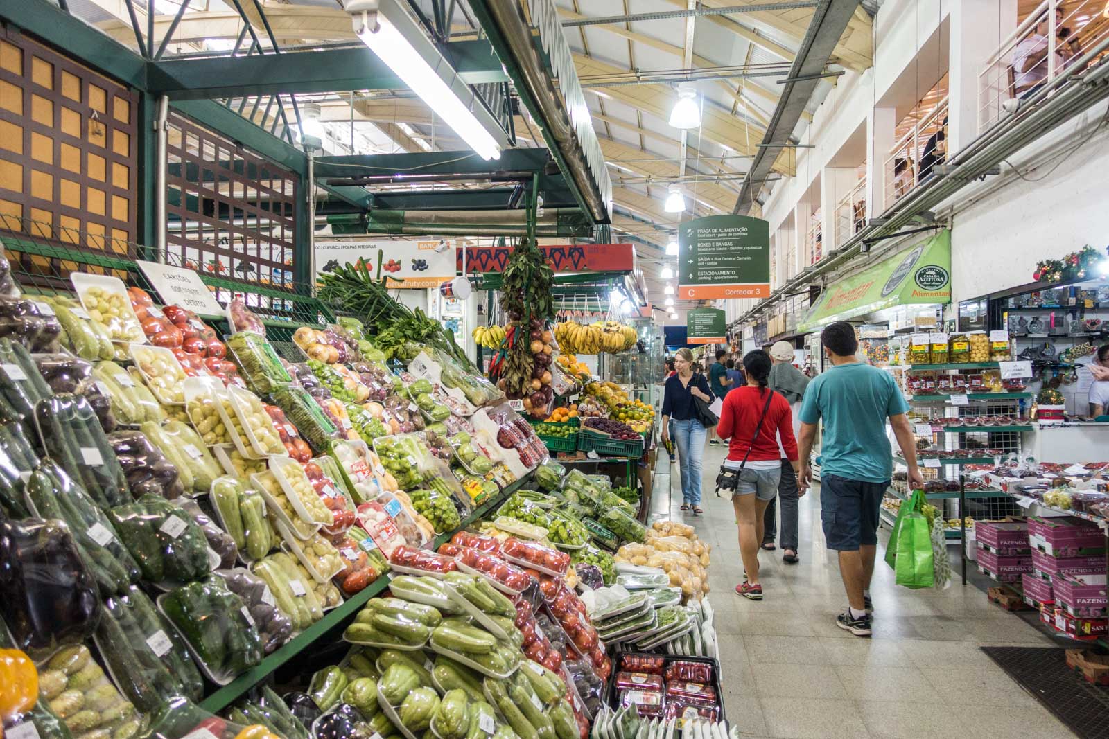 Fotografando Curitiba: O interior do Mercado Municipal de Curitiba