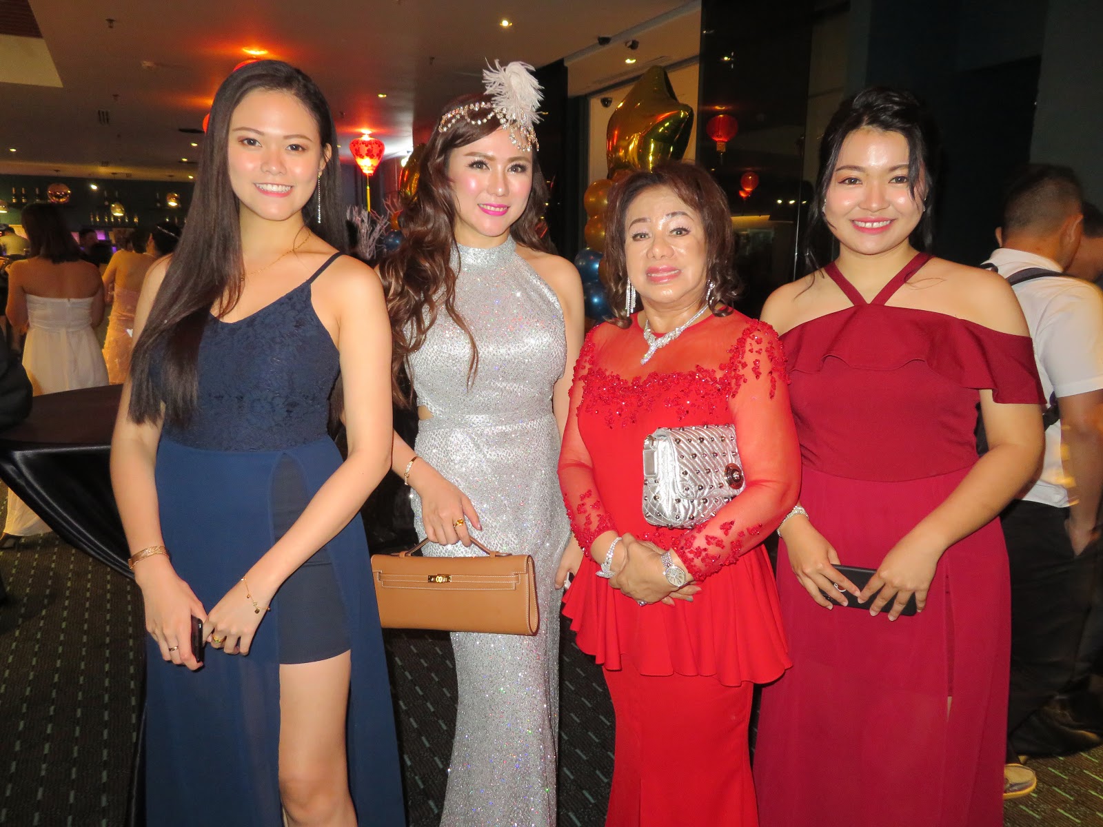 Kee Hua Chee Live!: BEAUTY QUEEN ANNIE LOW, MALAYSIA'S BEST PERFORMING ...