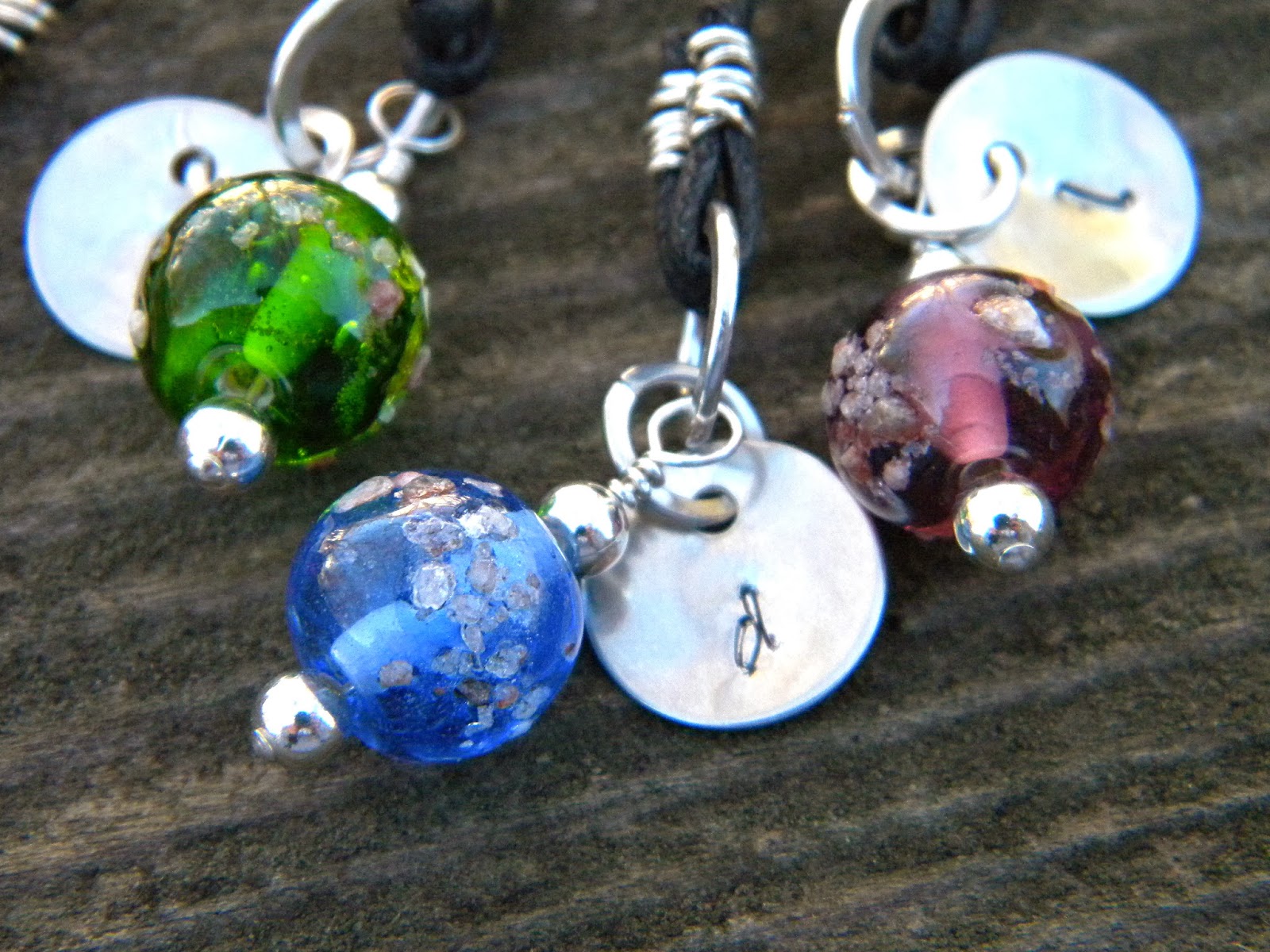 Cake and Jewelry: Adding beach sand onto glass beads