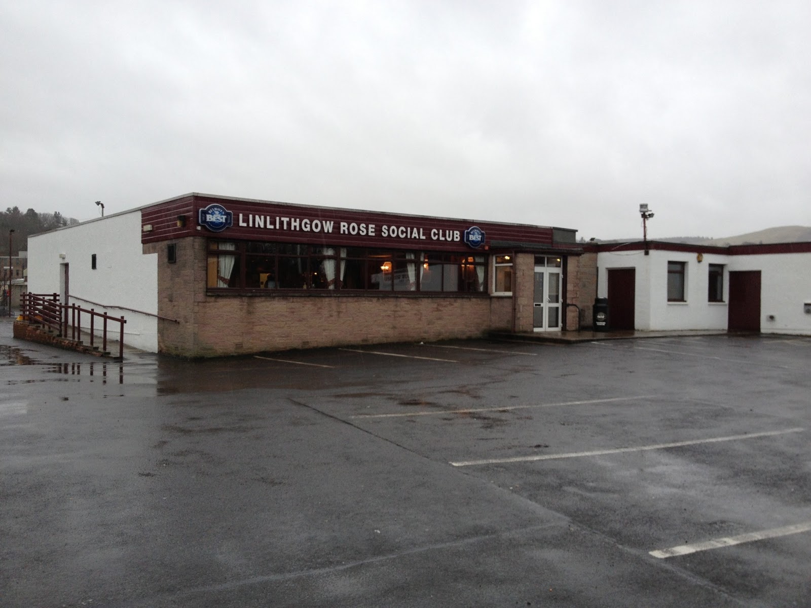 Hopping all over the World Two: Linlithgow Rose (Scotland)