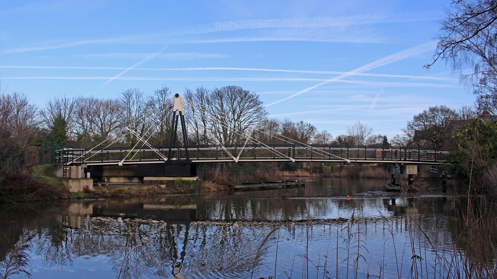 sconzani: Swing Bridges on the Weaver