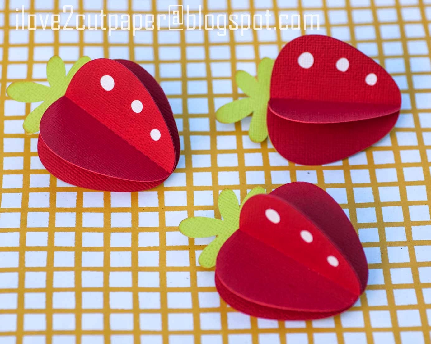 i love 2 cut paper: Strawberry Gift Bag