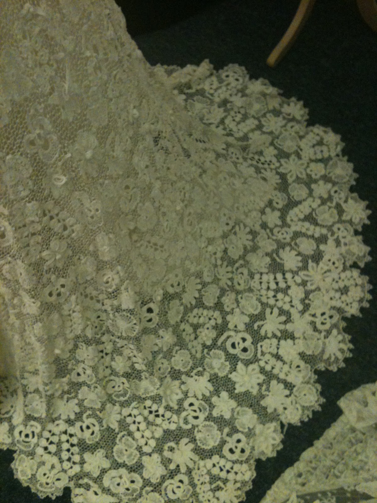 Rosemary Cathcart Antique Lace and Vintage Fashion: The Sheelin Lace ...